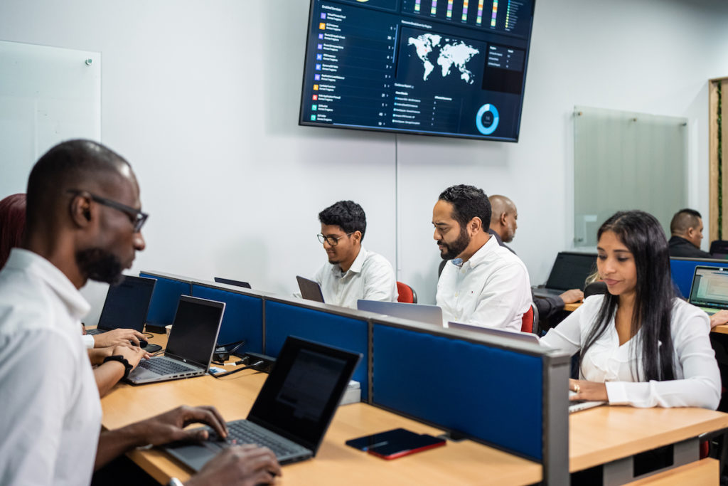 Solusoft | Soluciones Tecnológicas, Seguridad y Gestión de Datos